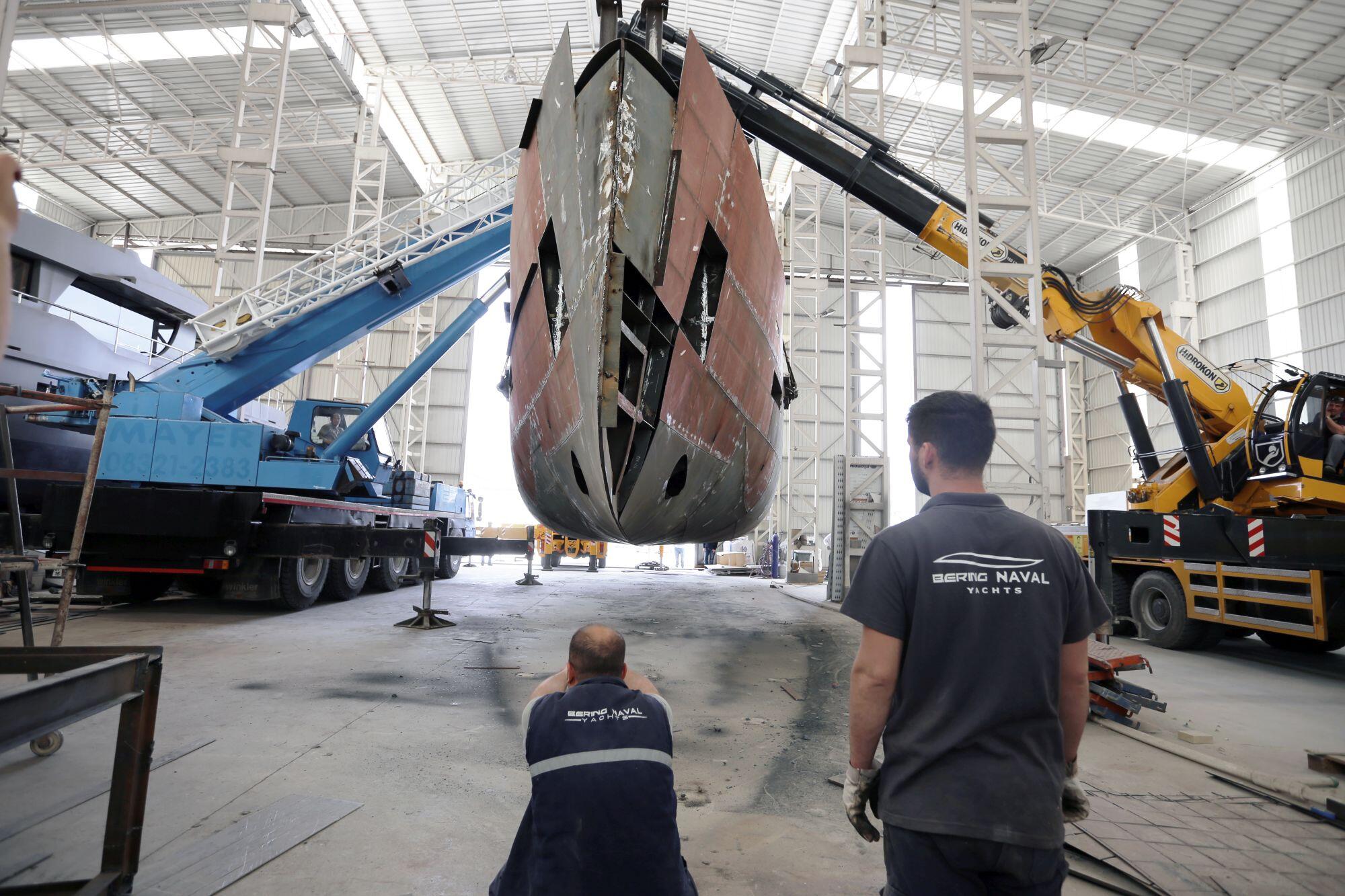 Successful hull turning Bering 70 | Bering 78 Shallow Draft Explorer