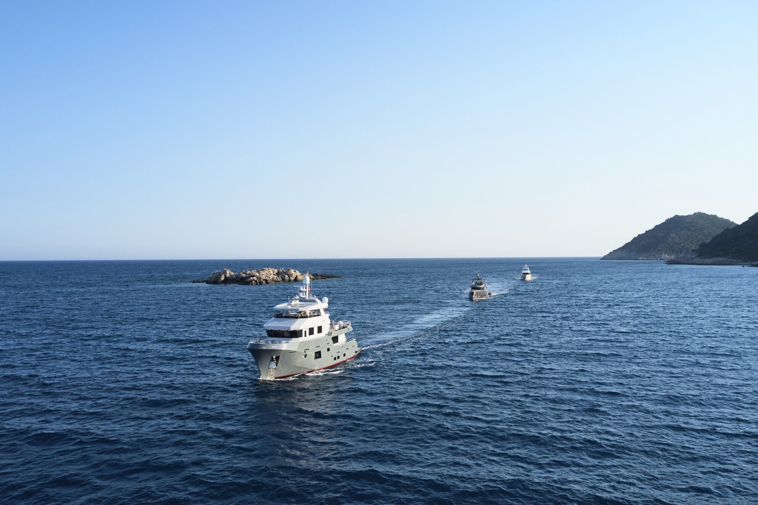 Under-24 meter steel displacement Yacht B77 | Bering Yachts