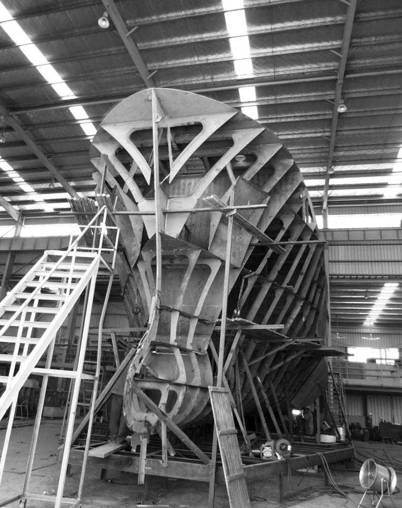 Bering 77 under construction | Bering Yachts