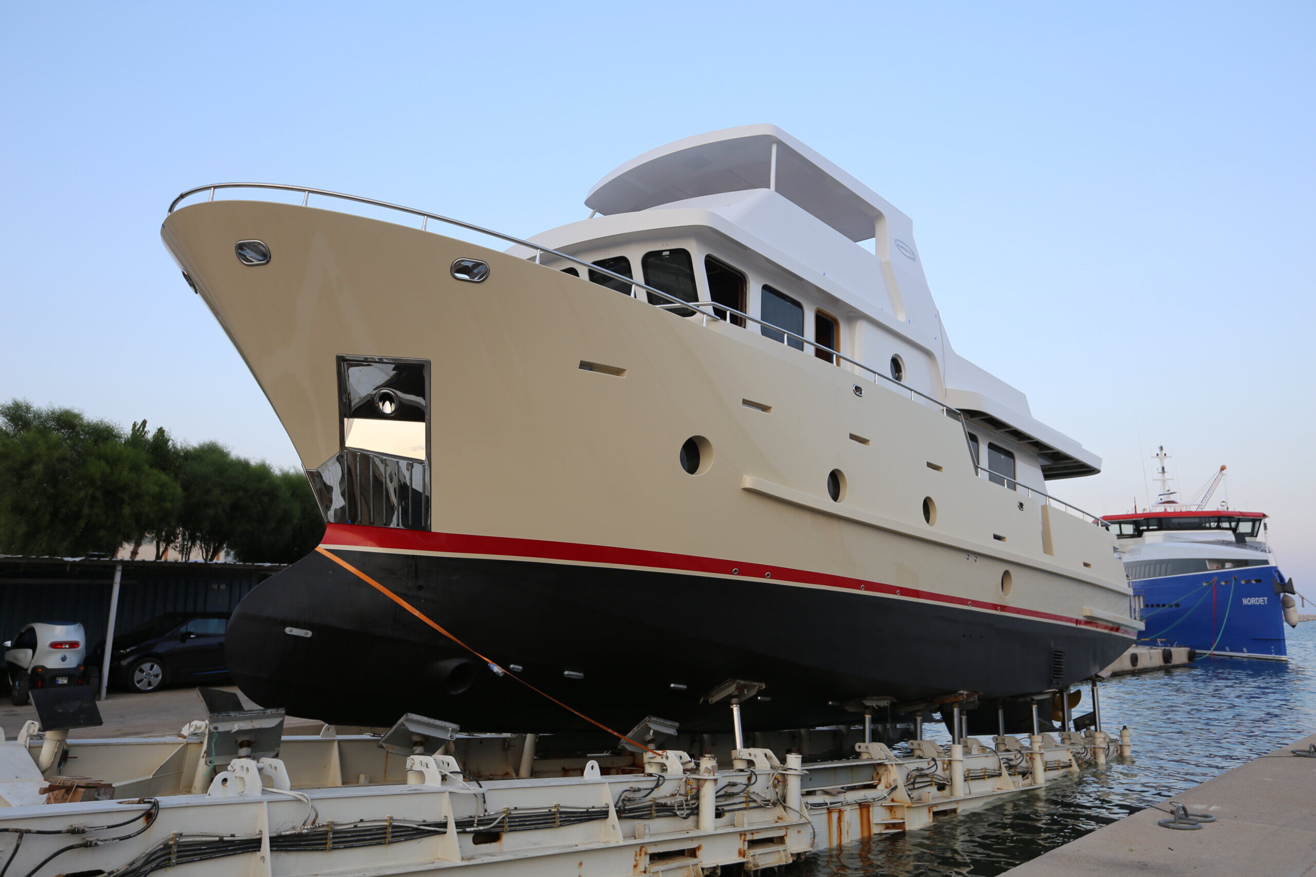 Bering 65 Trawler Yacht | Bering Yachts