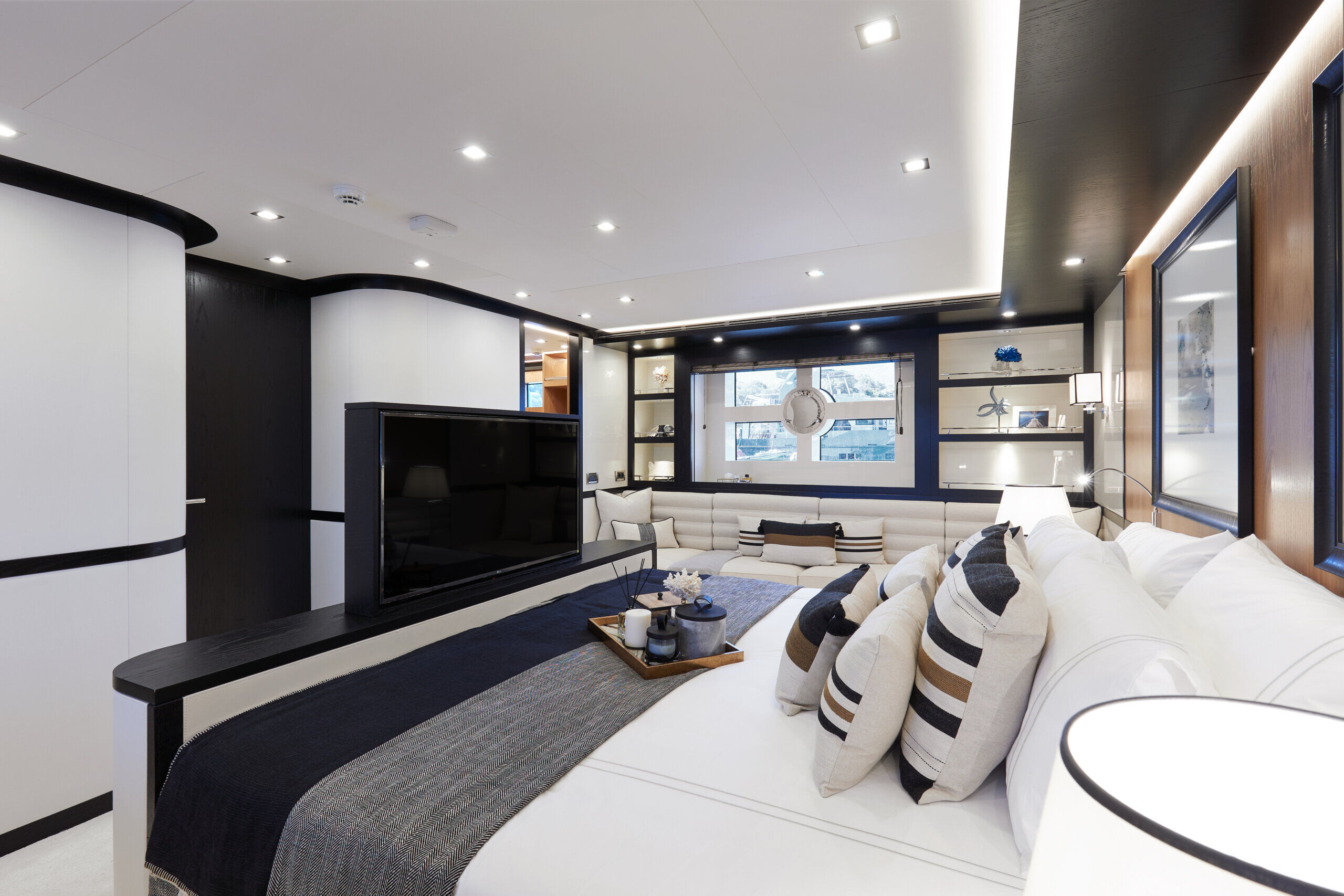 Under-24 meter steel displacement Yacht B77 | Bering Yachts