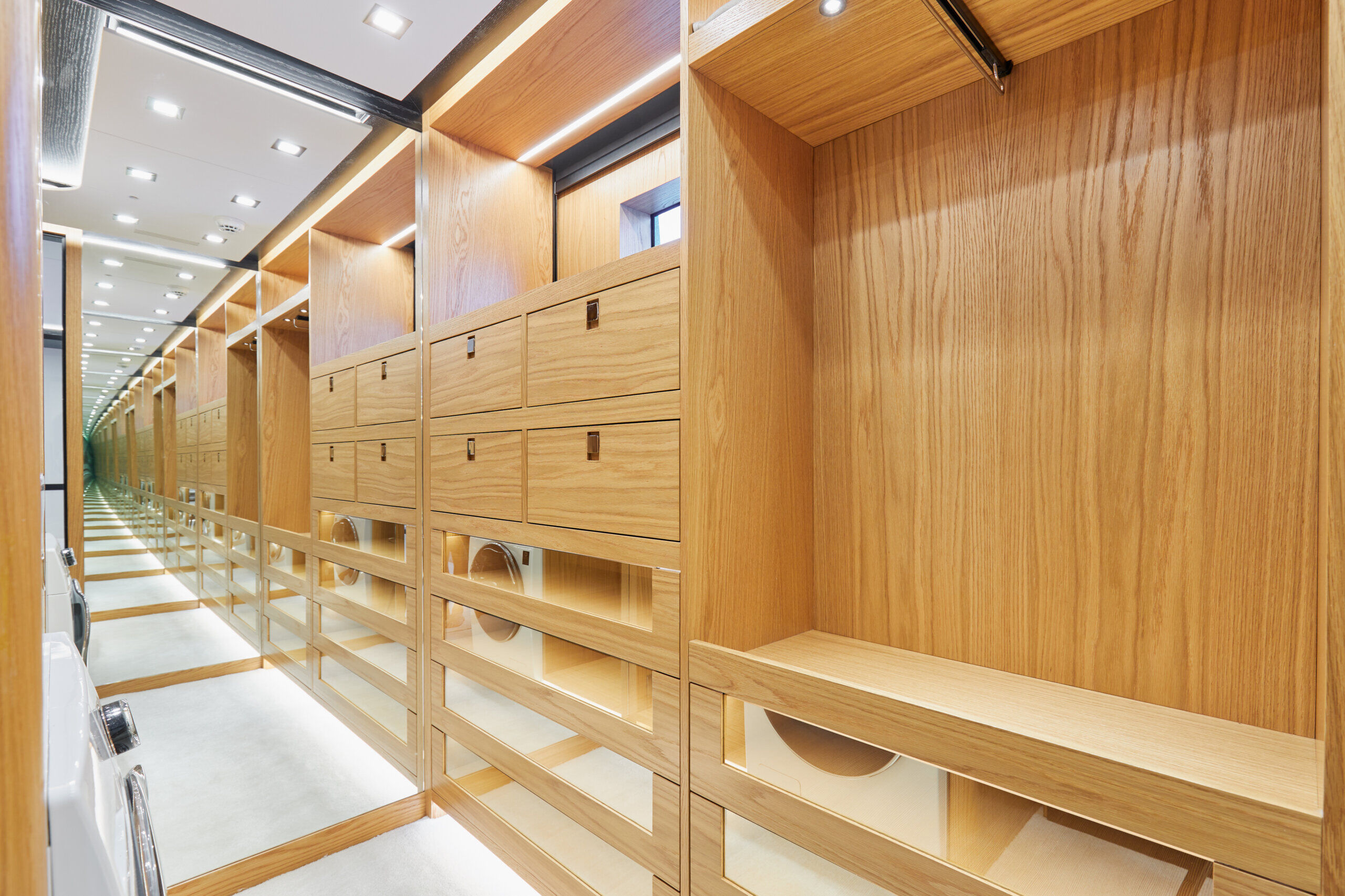 Bering 77 Expedition Yacht | Bering Yachts