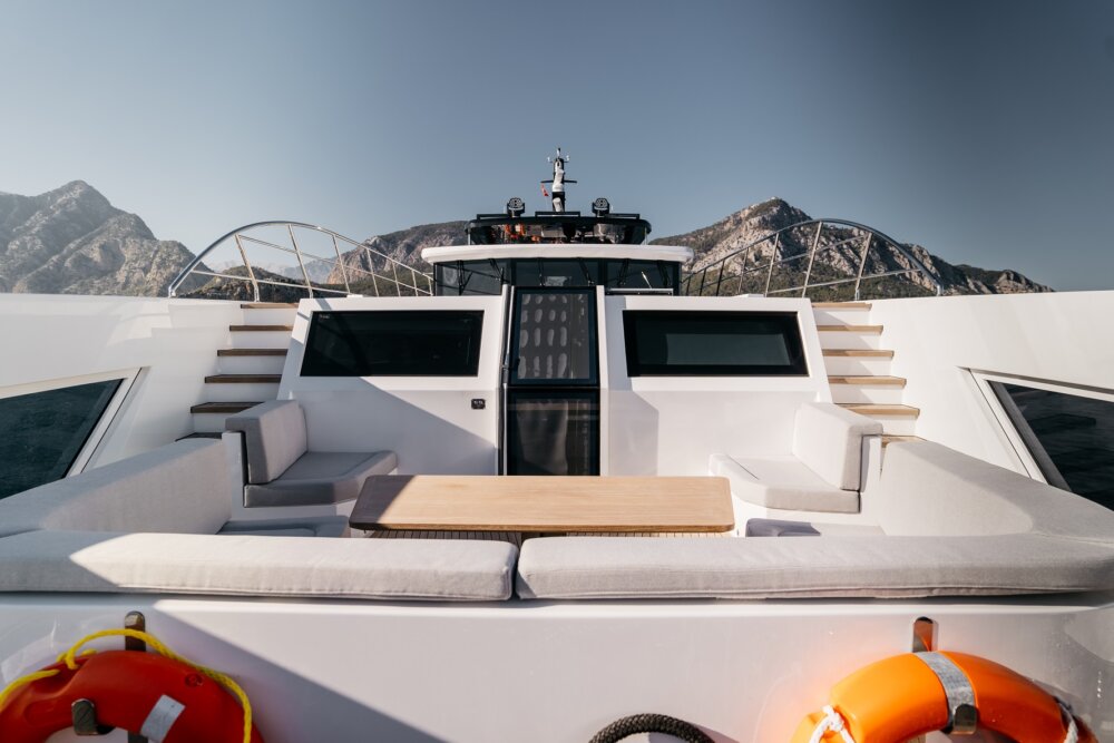 Bering Fleet steel expedition superyachts | Bering Yachts