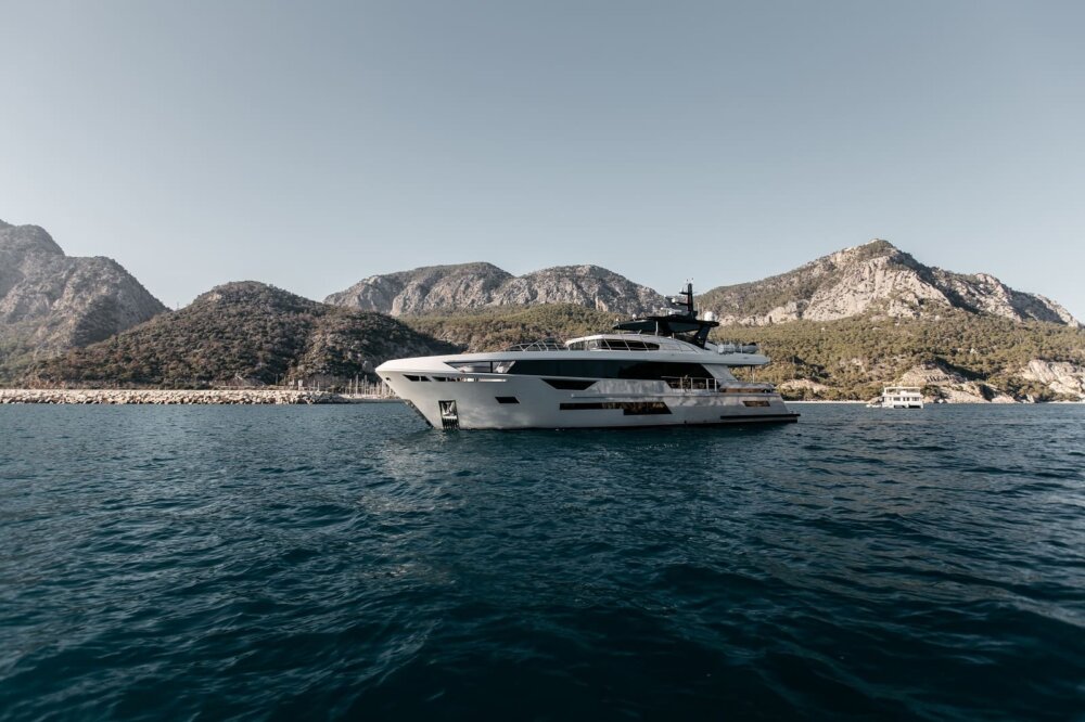 Bering Fleet steel expedition superyachts | Bering Yachts