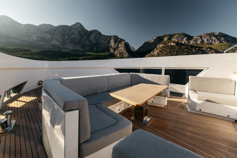 Bering Fleet steel expedition superyachts | Bering Yachts
